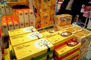 8 Must-Buy Japanese Snacks at Tokyo Station in Japan - EatandTravelWithUs
